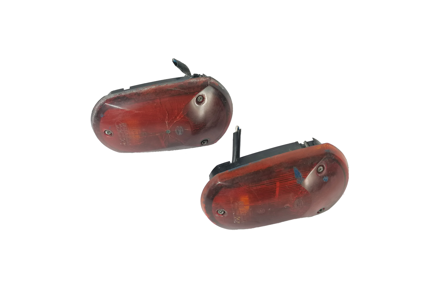 A pair of indicator lights from a Volvo bus; size: approx. 14*8 cm ...